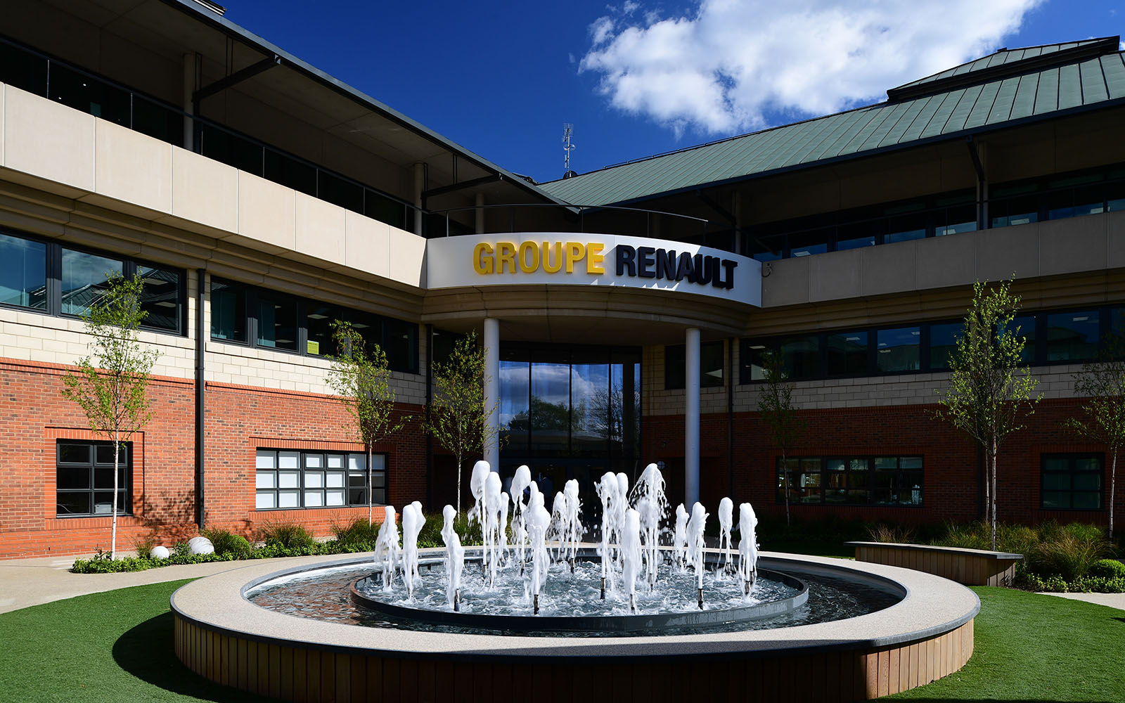 Renault Head Office | Minoli